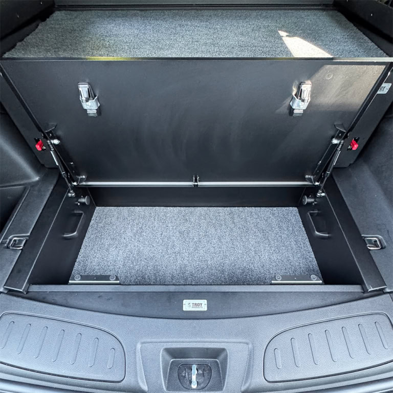 Dodge Durango Cargo Deck System with Lidded Storage Tray with Lift Turn ...